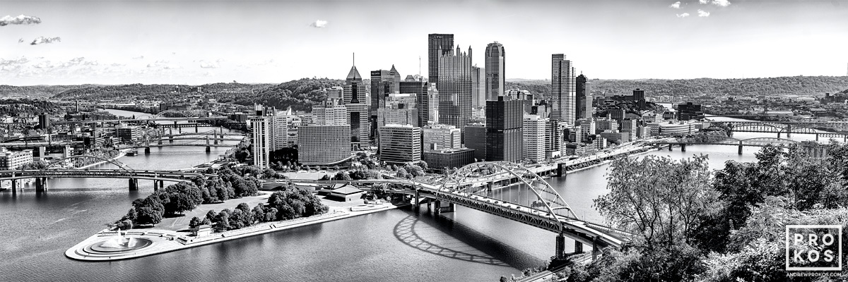 Black And White Pittsburgh Skyline