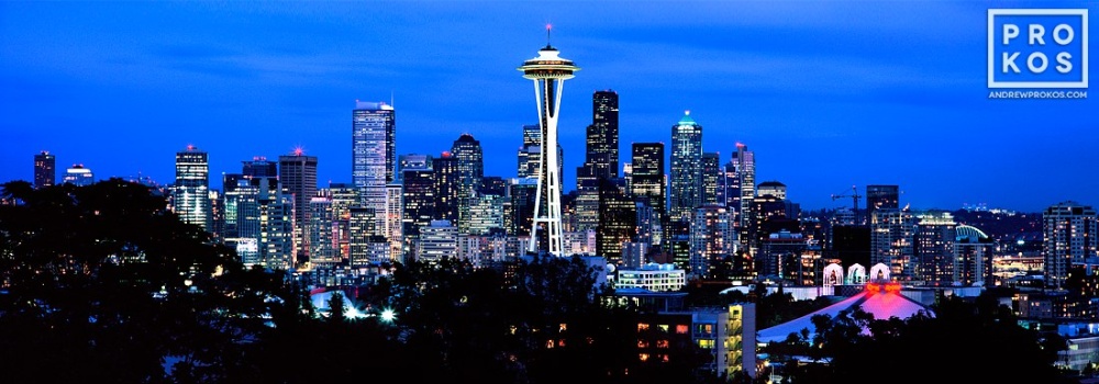 Panoramic Skyline of Seattle at Dusk - Cityscape Photography - PROKOS